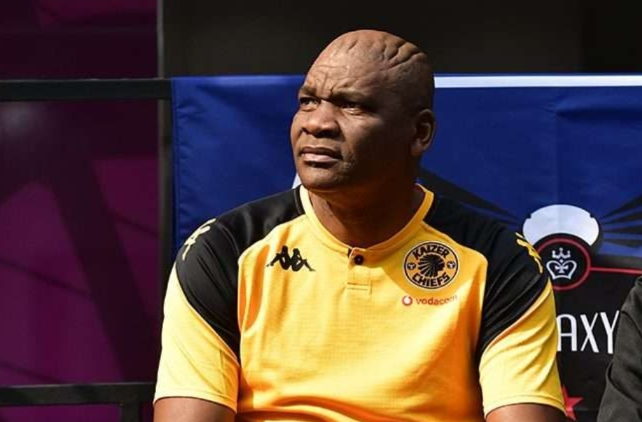 Kaizer Chiefs Coach Throws In The Towel For Khama Billiat - N'wamitwa Times