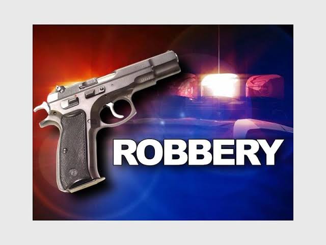 THOHOYANDOU POLICE INVESTIGATE A CASE OF BUSINESS ROBBERY IN MULENZHE ...