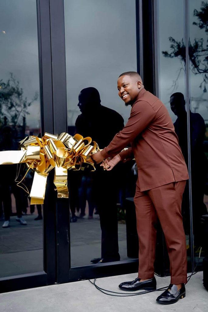 Theo Baloyi Opens Bathu Group Headquarters - N'wamitwa Times